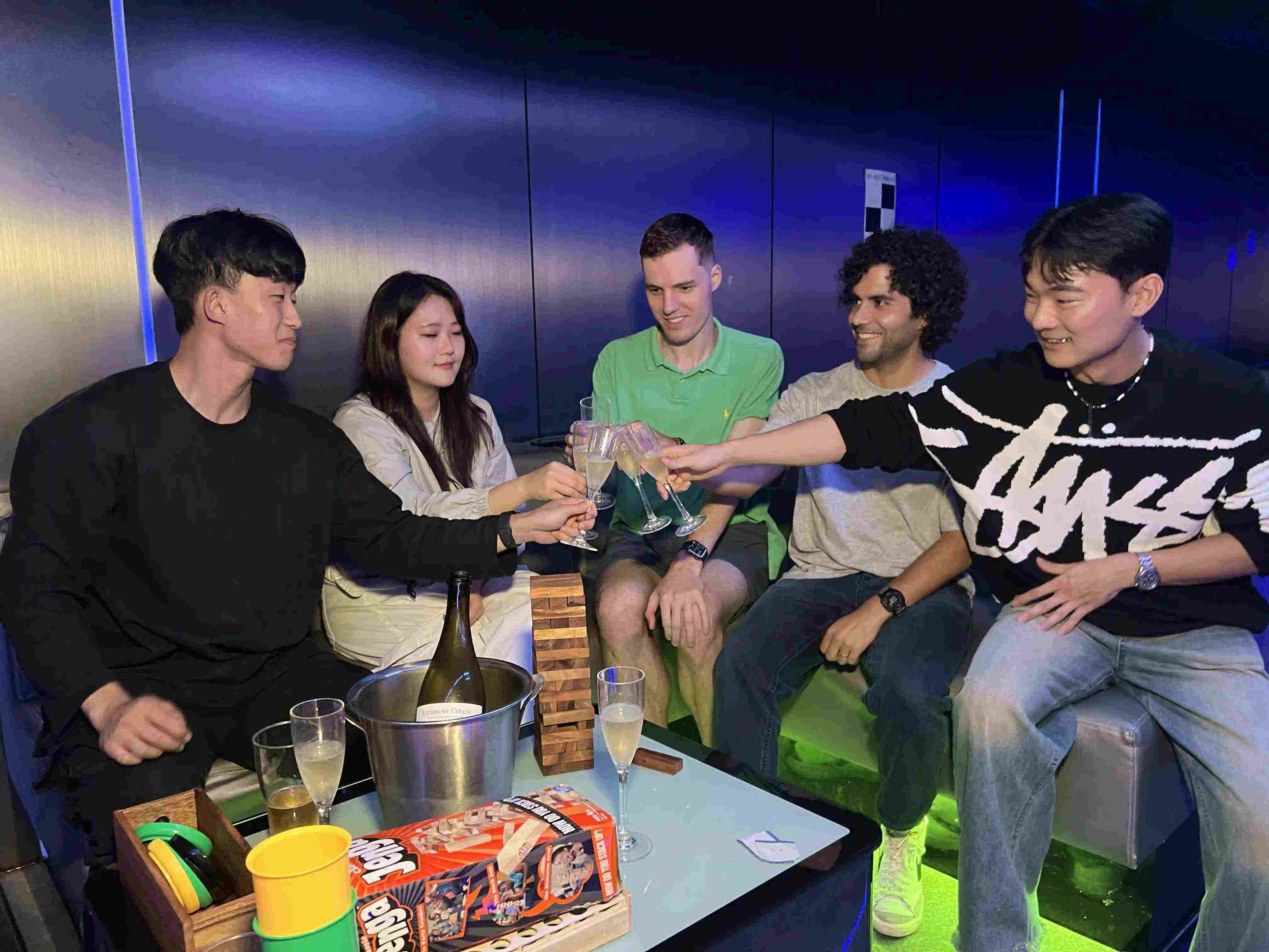 Meet People Social Melbourne | Melbourne Social Events & Meetups - Make Friends